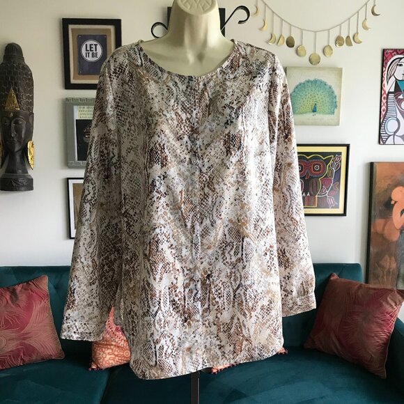 Chico's | Tops | Chicos Size M Brown White Reptile Print Lightweight ...